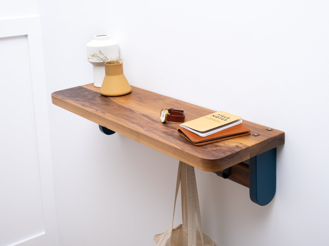 Tango shelves – Us et Coutumes